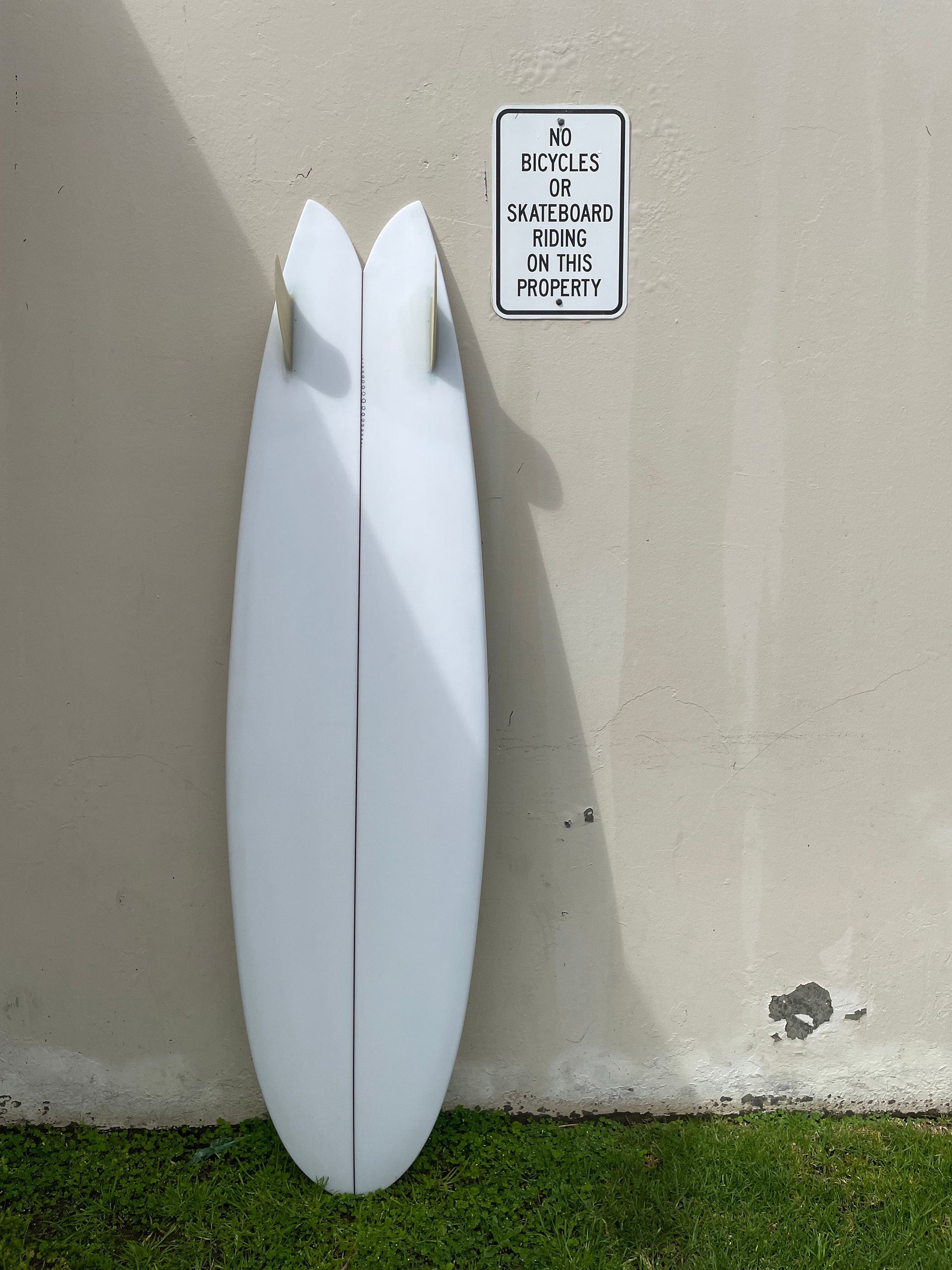 Koz McRae SurfingBoards | 7'2" Speed Frog Evening Moon Deck Surfboard